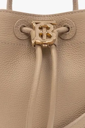 Burberry Logo Plaque Drawstring Bucket Bag - Nude