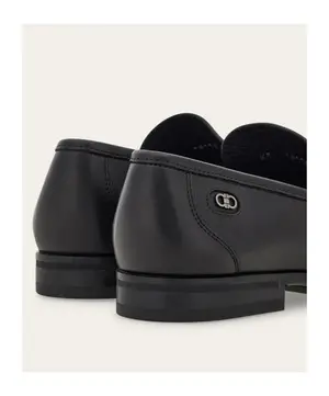 FERRAGAMO Penny Loafer