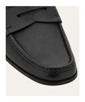 FERRAGAMO Penny Loafer