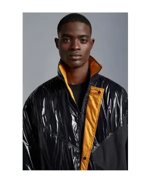 Moncler Alicia Keys Logo Patch Padded Short Down Jacket