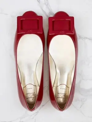 ROGER VIVIER Gommet Ballet Flats With Enamel Buckle - Red