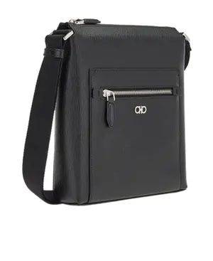 FERRAGAMO Gancini Logo Plaque Zipped Messenger Bag