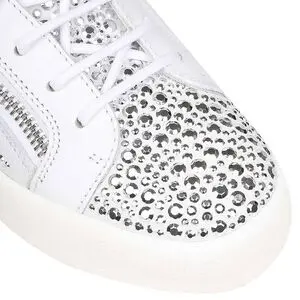 GIUSEPPE ZANOTTI Embellished Round Toe Sneakers