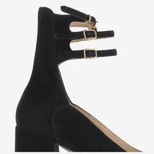 Chloé Loti Platform Pumps With Buckled Ankle Straps - Black