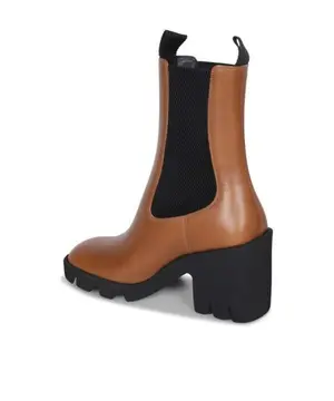 Burberry Round-toe Heeled Ankle Boots