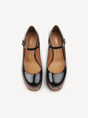 Chloé Maxime Wedge Pumps With Adjustable Buckle Closure - Brown