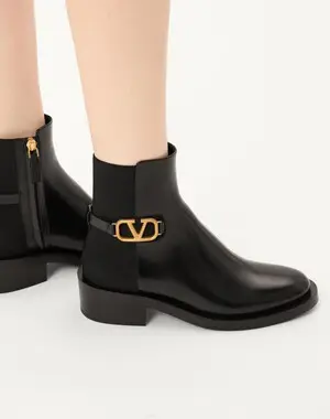 Valentino Garavani Vlogo Signature Ankle Boots