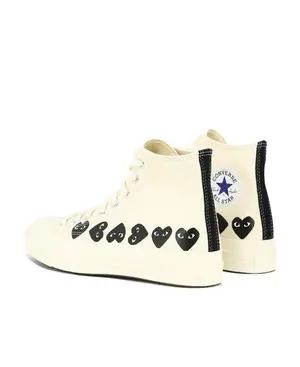 Play Comme Des Garcon High-top Sneakers With Heart Print - White