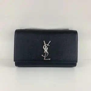 Saint Laurent Kate Logo Plaque Small Shoulder Bag - Black