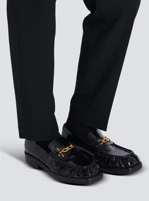 Balmain Sync Glazed Loafers With Gold-tone Chain - Black