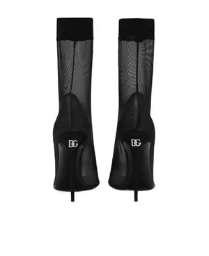 Dolce & Gabbana Dolce Gabbana Pointed-toe Logo-plaque Ankle Boots - Black
