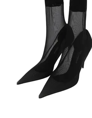 Dolce & Gabbana Dolce Gabbana Pointed-toe Logo-plaque Ankle Boots - Black