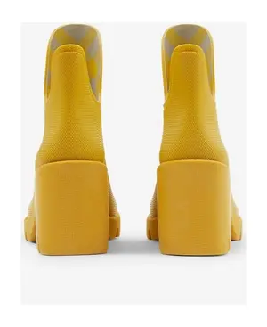 Burberry Marsh Slip-on Ankle Boots With Checked Lining - Yellow