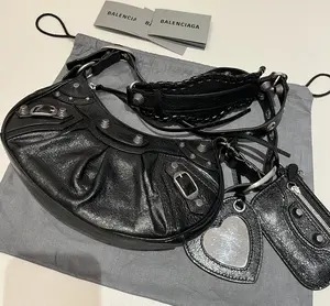 Balenciaga Le Cagole Xs Shoulder Bag - Black