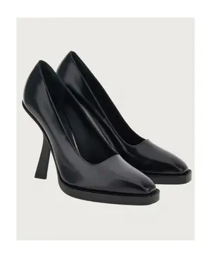 FERRAGAMO Shaped Pointed-toe Pumps - Black