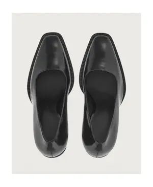 FERRAGAMO Shaped Pointed-toe Pumps - Black