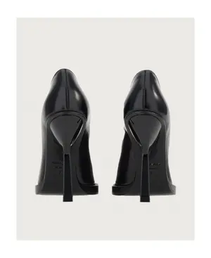 FERRAGAMO Shaped Pointed-toe Pumps - Black
