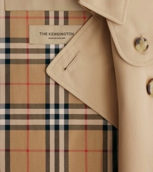Burberry Kensington Heritage Double-breasted Trench Coat
