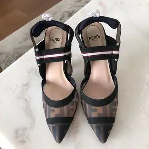 Fendi Colibrì Mesh Leather Stitching Pumps - Black