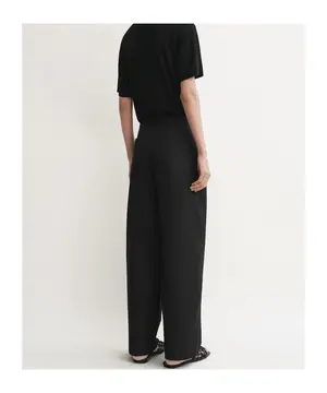 TOTEME Twisted Seam Straight Leg Trousers - Black
