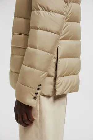 Moncler Malinvern Down Jacket With Hood And Leather Logo Patch - Light Brown