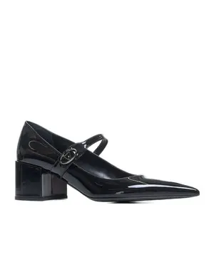 Valentino Garavani Logo Plaque Pointed Toe Pumps