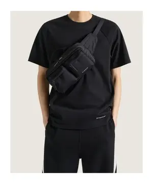 Givenchy Essential U Nylon Zipped Belt Bag - Black