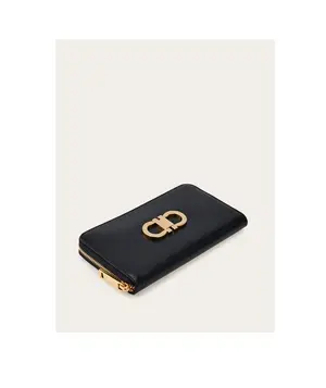 FERRAGAMO Gancini Zipped Wallet