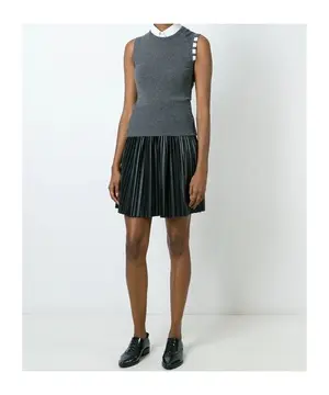 Thom Browne Sleeveless Crew Neck Cashmere Shell Top With 4-bar Stripe