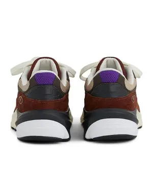 NEW BALANCE 990v4 Lace-up Sneakers - Brown