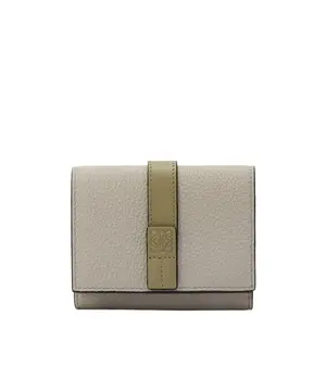 Loewe Trifold Wallet In Soft Grained Calfskin - Shell Grey/eucalyptus