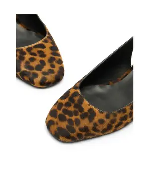 STUART WEITZMAN Maeve Slingback Leopard Print Haircalf Block Heel - Classic