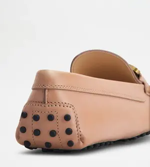 TOD'S Chain Link Detail Loafers
