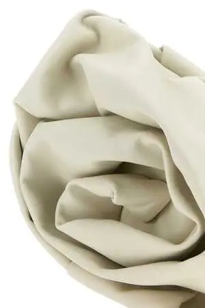 Burberry 3d Rose Ruched Clutch Bag - Nude