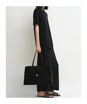 TOTEME Logo Embossed Lounge Tote Bag - Black