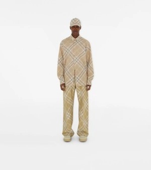Burberry Checked Baseball Cap - Nude