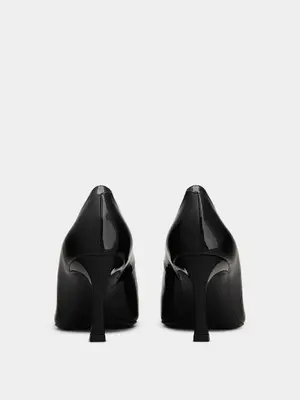 ROGER VIVIER Trompette Patent Leather Pumps With Metal Buckle - Black