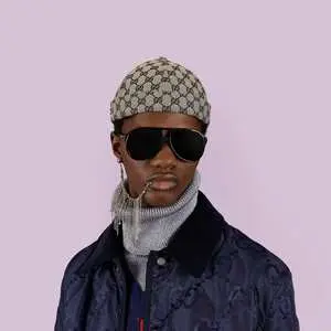 Gucci Black Acetate Pilot Frame Sunglasses With Enamel Detail