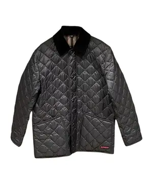 Burberry Quilted Barn Jacket With Lapel And Long Sleeves - Black