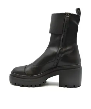 GIUSEPPE ZANOTTI Round Toe Buckled Boots - Black