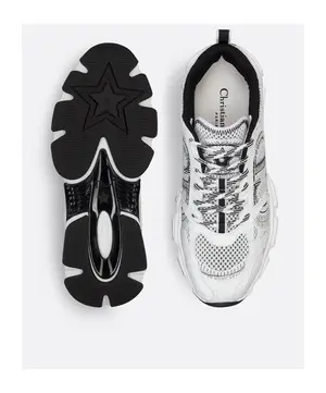 Dior Chrono Sneakers With Graphic Detailing - White/black