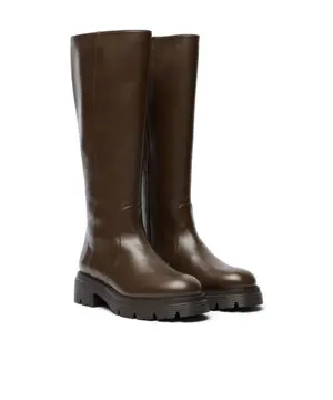 STUART WEITZMAN Hudson Lite Zip Boot - Walnut