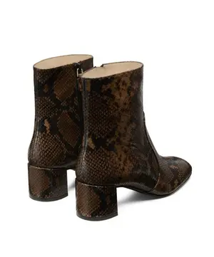 STUART WEITZMAN Maeve Zip Bootie