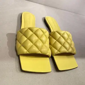 Bottega Veneta Bv Lido Flat Sandals - Yellow