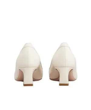 ROGER VIVIER Trompette Pumps In Leather - Cream