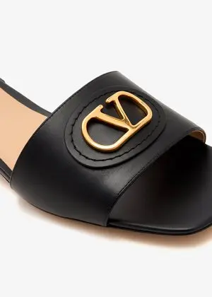Valentino Garavani Vlogo Signature Slip-on Sandals - Black
