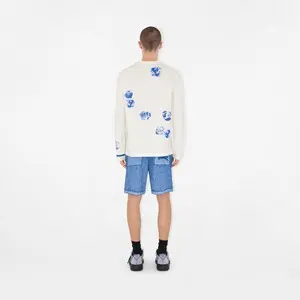 Burberry Equestrian Knight Motif Turn-up Cuff Shorts