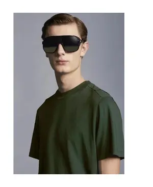 Moncler Logo-trim T-shirt