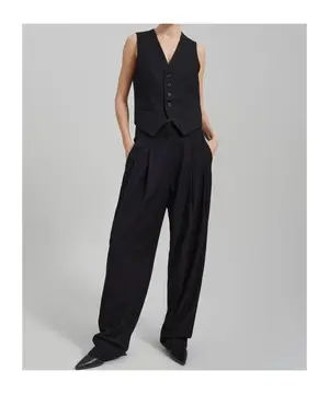 THE FRANKIE SHOP Gelso Slim Waistcoat Top