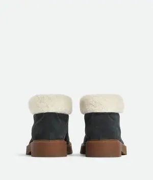 Bottega Veneta Haddock Suede Lace-up Boots With Merino Wool Collar - Black